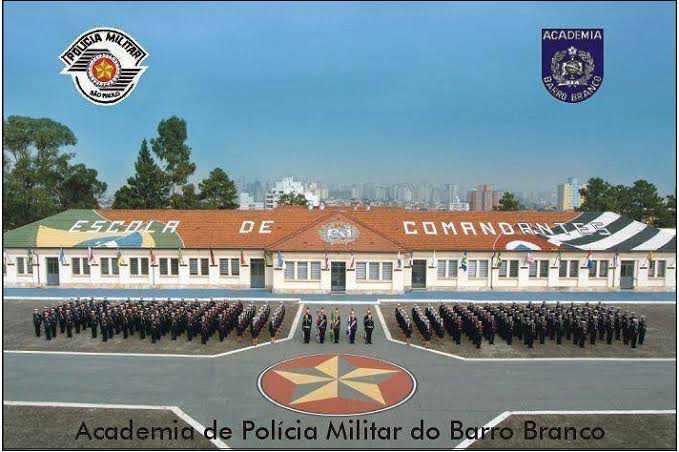 Semiótica Institucional: O Marketing e a prospecção da Identidade para ...